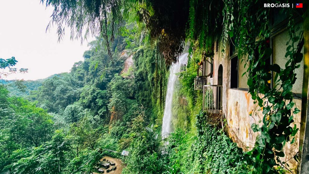 อิ๋นเหอต้ง หรือ Yinghe Cave (Galaxy Cave) ถ้ำน้ำตกสวยมากก ใกล้ไทเป ...