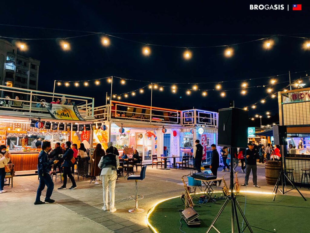 PIER 5 大稻埕 (ต้าเต้าเฉิง) ชิวริมน้ำ ปั่นจักรยาน ใกล้ซีเมิน | BROGASIS