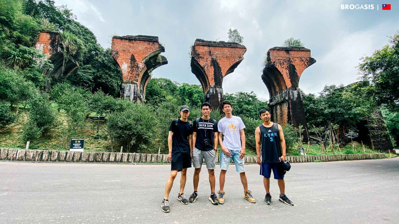 สะพานหักหลงเถิง Remains of Longteng Bridge เหมียวลี่ ไต้หวัน | BROGASIS
